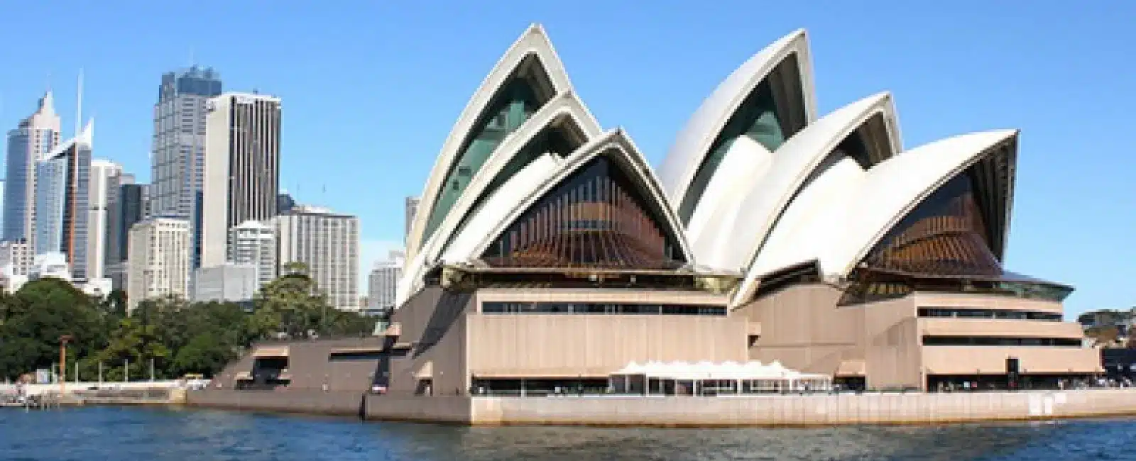 Iconic Roofs: View of Architectural History | Findlay Roofing